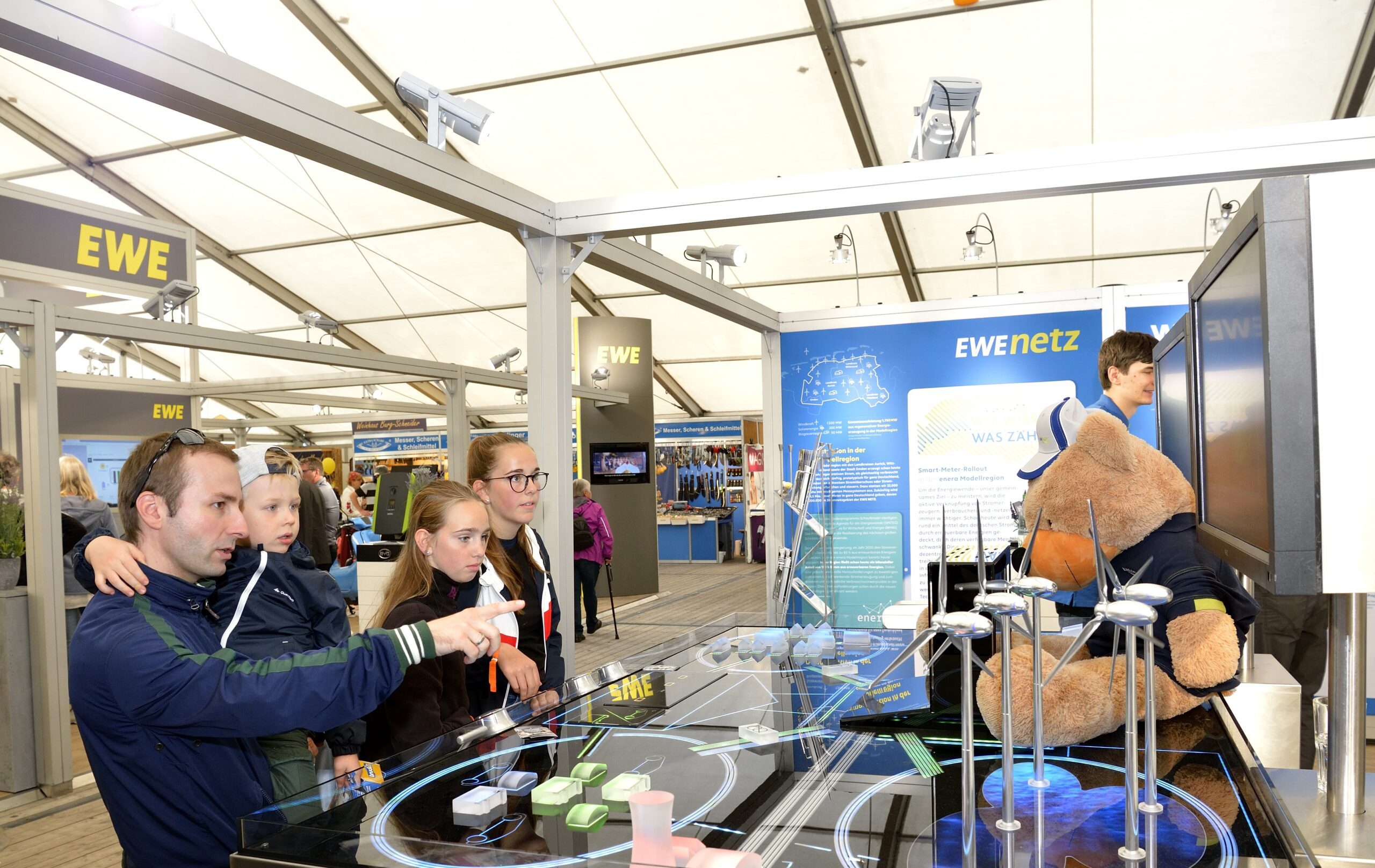 Halle 7: Neue Aussteller und Vorträge zu Erneuerbaren Energien